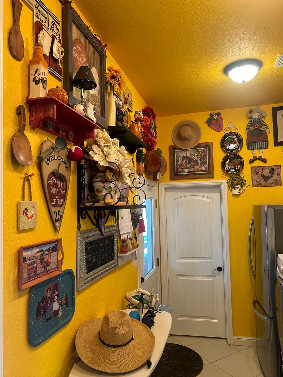 Granbury Lake Home Decor Extravaganza!! Presented... starts on 9/20/2024