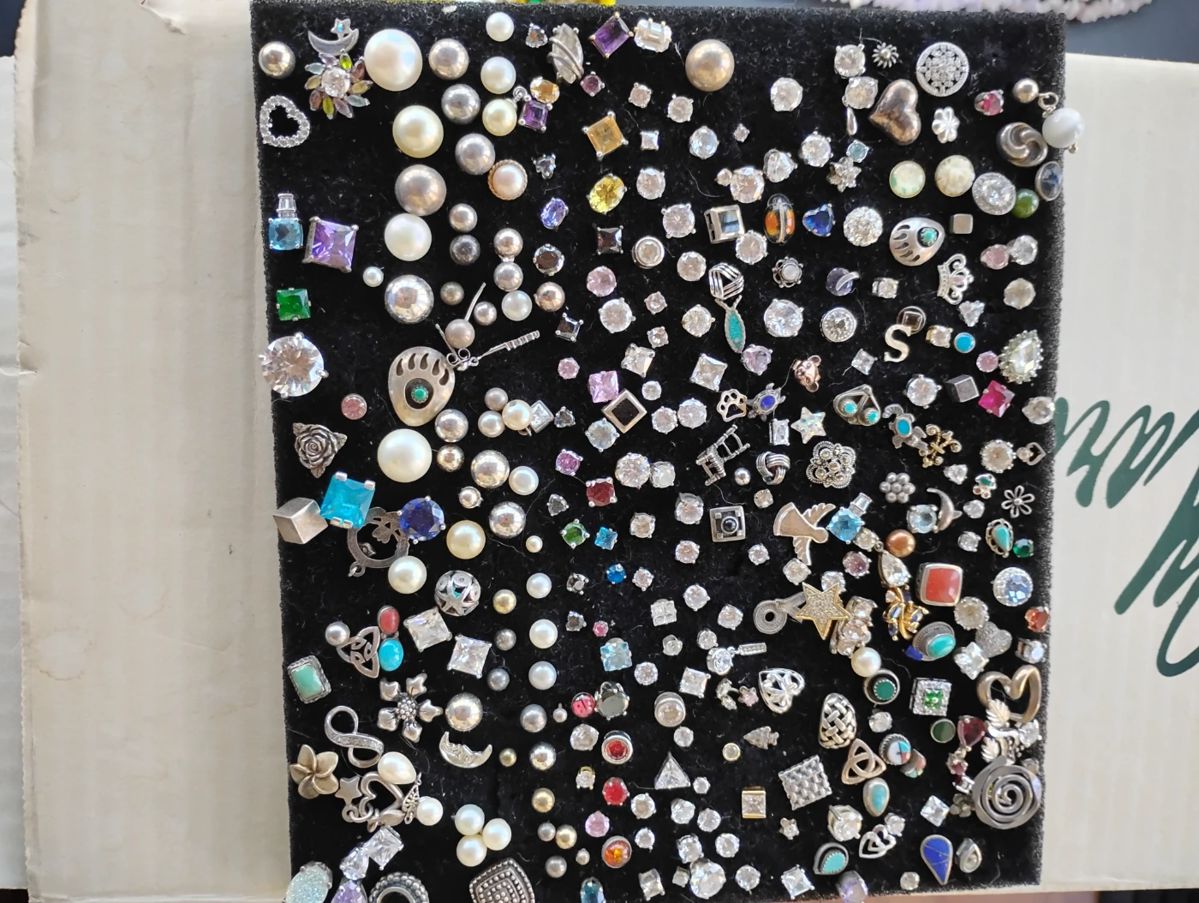 JEWELRY SALE in Morton Grove, IL starts on 8/30/2024