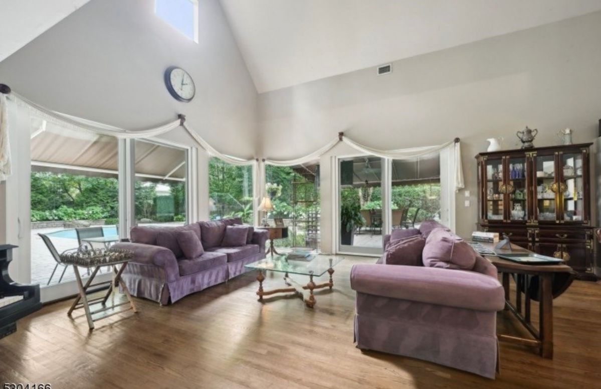 Beautiful Livingston Moving Sale starts on 9/7/2024