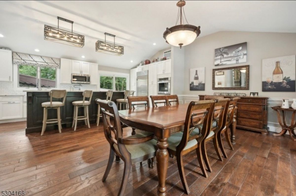 Beautiful Livingston Moving Sale starts on 9/7/2024