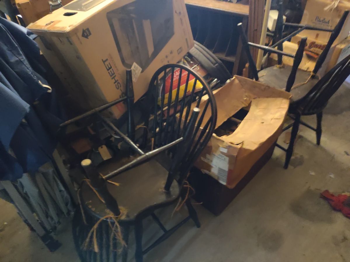 BELLFLOWER MECHANIC & COLLECTIBLE PICKER... starts on 9/6/2024