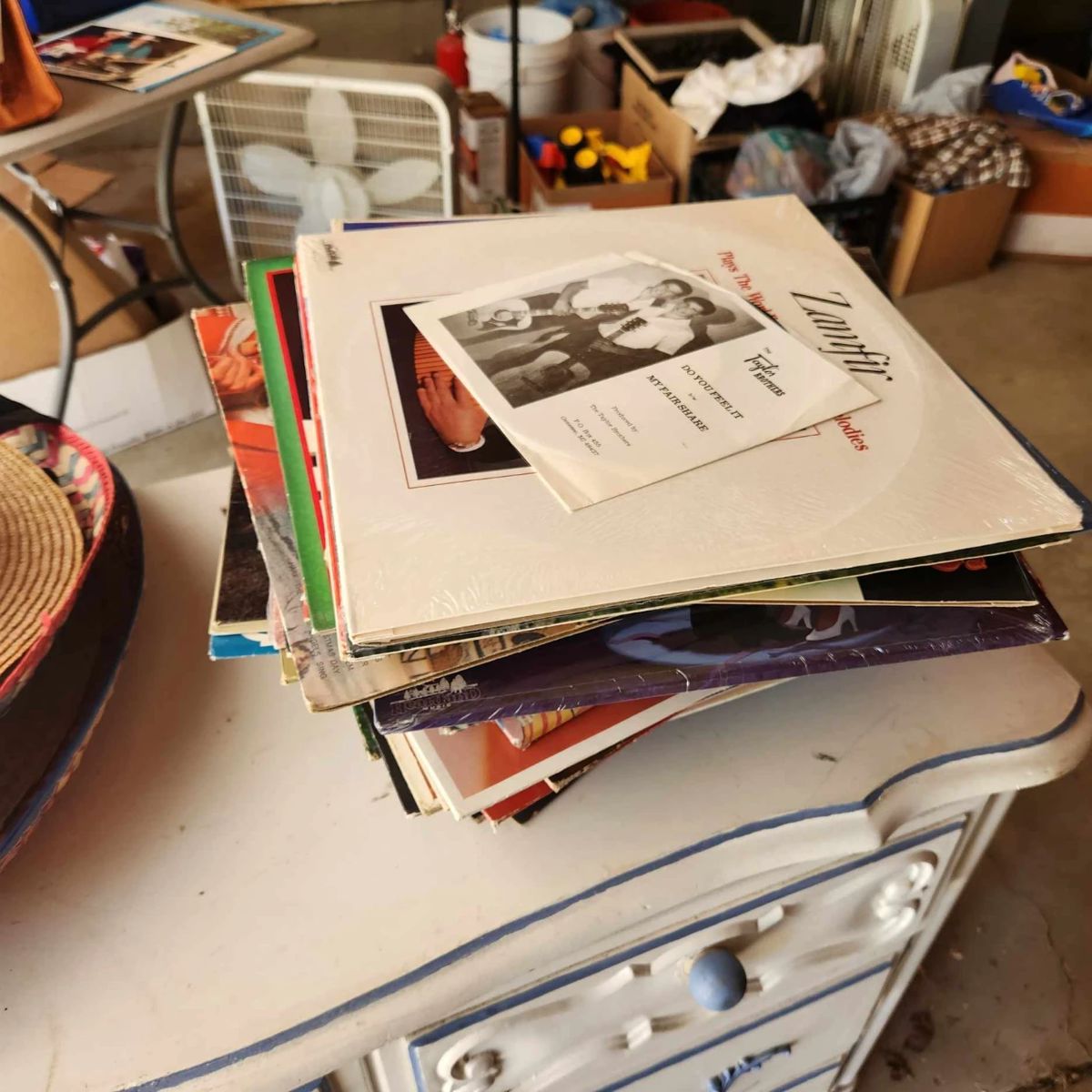 CRAFTERS PARADISE. VINTAGE. COLLECTIBLES starts on 9/13/2024