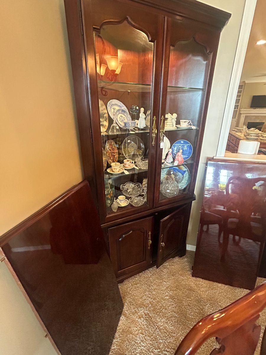 Amazing Sale, beautiful items, everything... starts on 9/19/2024