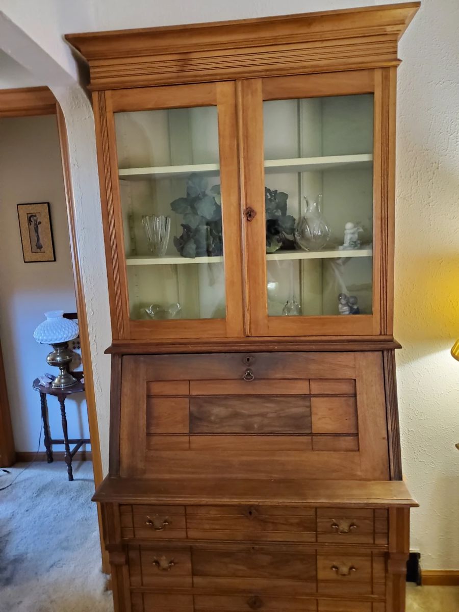 EAST SAINT PAUL ESTATE SALE in Saint Paul, MN starts on 9/21/2024