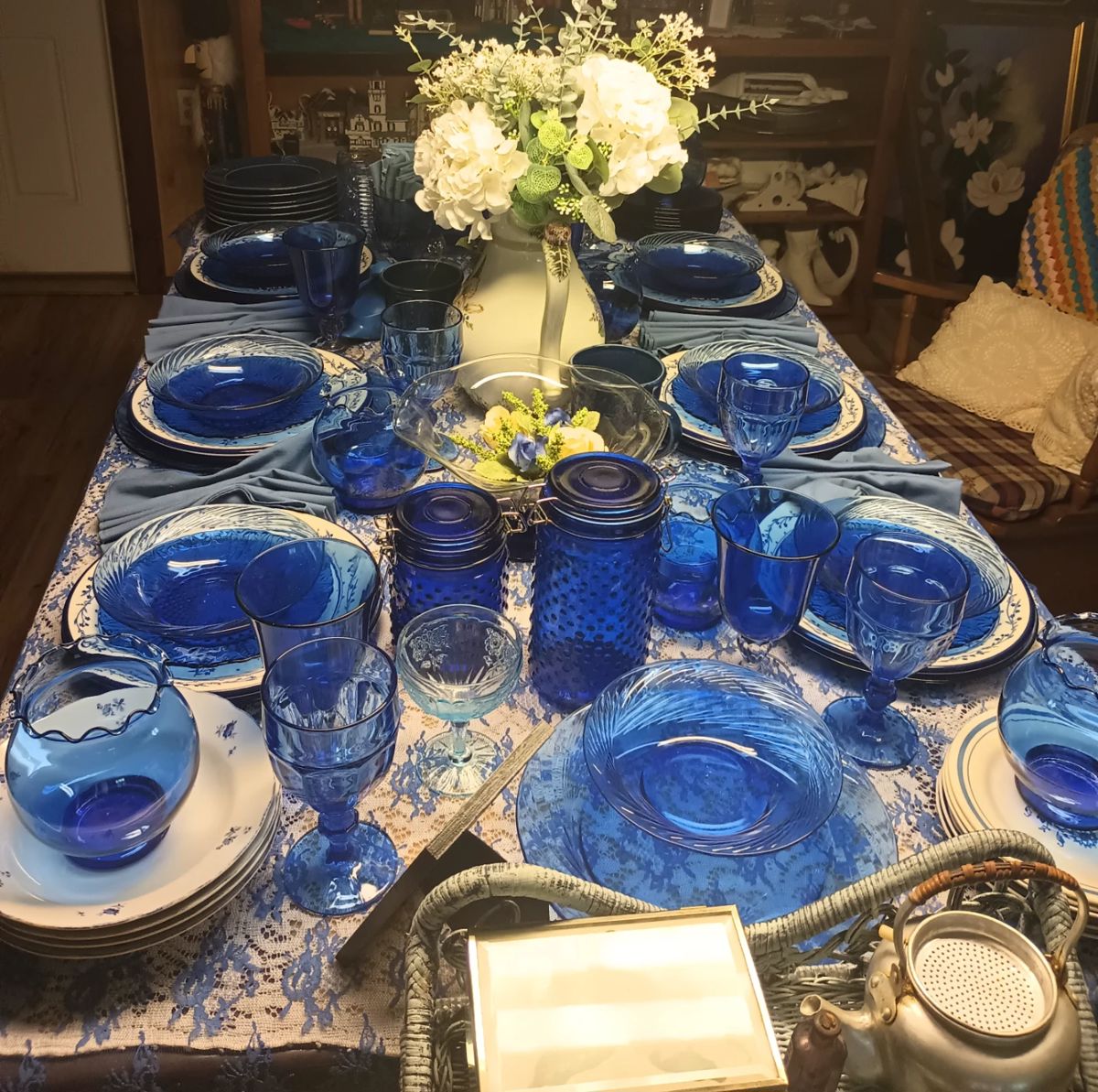 Chipley Estate Sale - Amazing Collections... starts on 10/9/2024