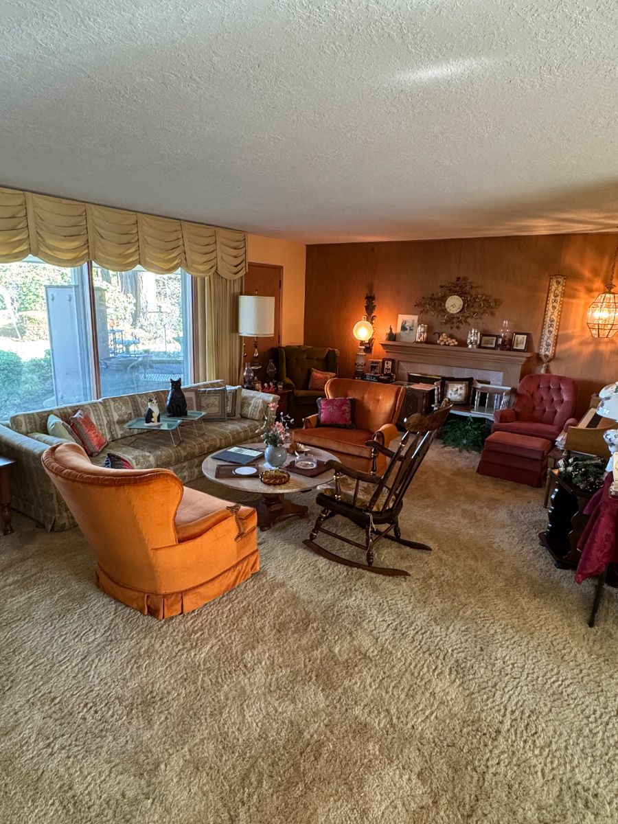 The Rusty Trunk LLC opens to DBE Estate Sale starts on 12/6/2024