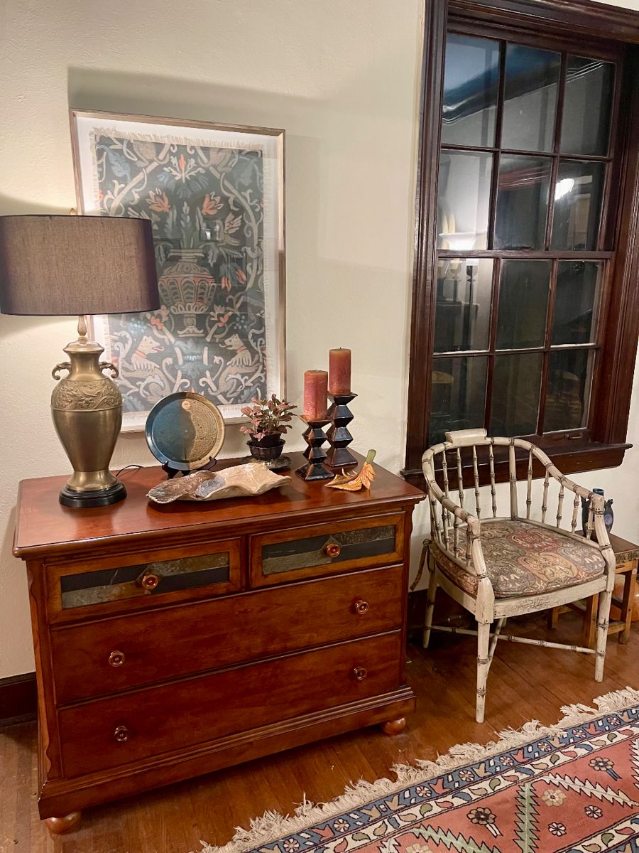 FABULOUS 3 DAY MIDTOWN ESTATE SALE in Memphis, TN starts on 10/12/2024