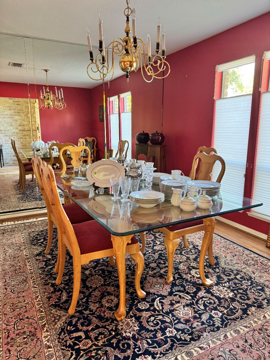 Spring Valley Estate in Houston, TX starts on 10/11/2024