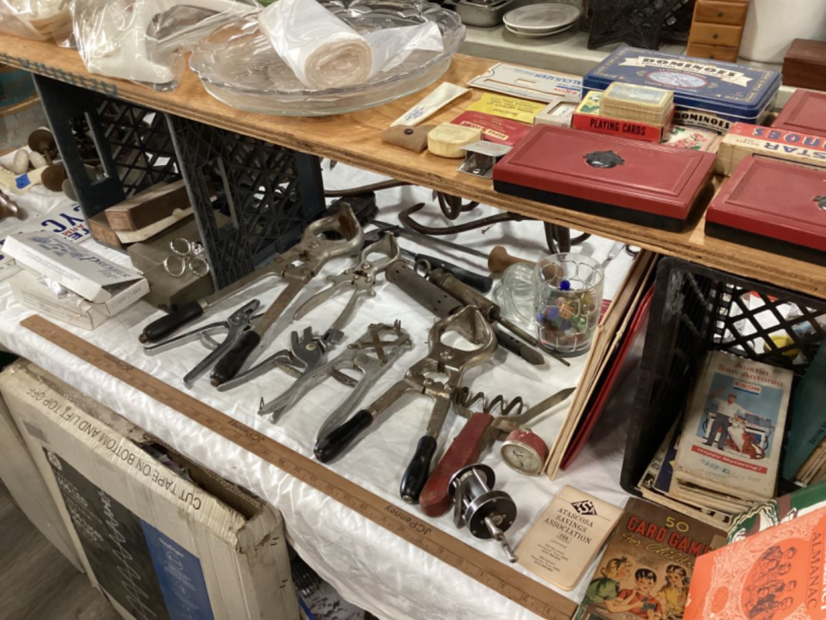 Huge Family Living Estate / Clean Out Sale!... starts on 10/25/2024