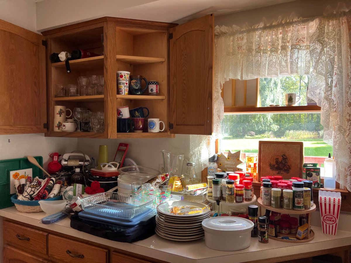 ESTATE SALE BY COLLEEN in Hamlin, NY starts on 10/19/2024