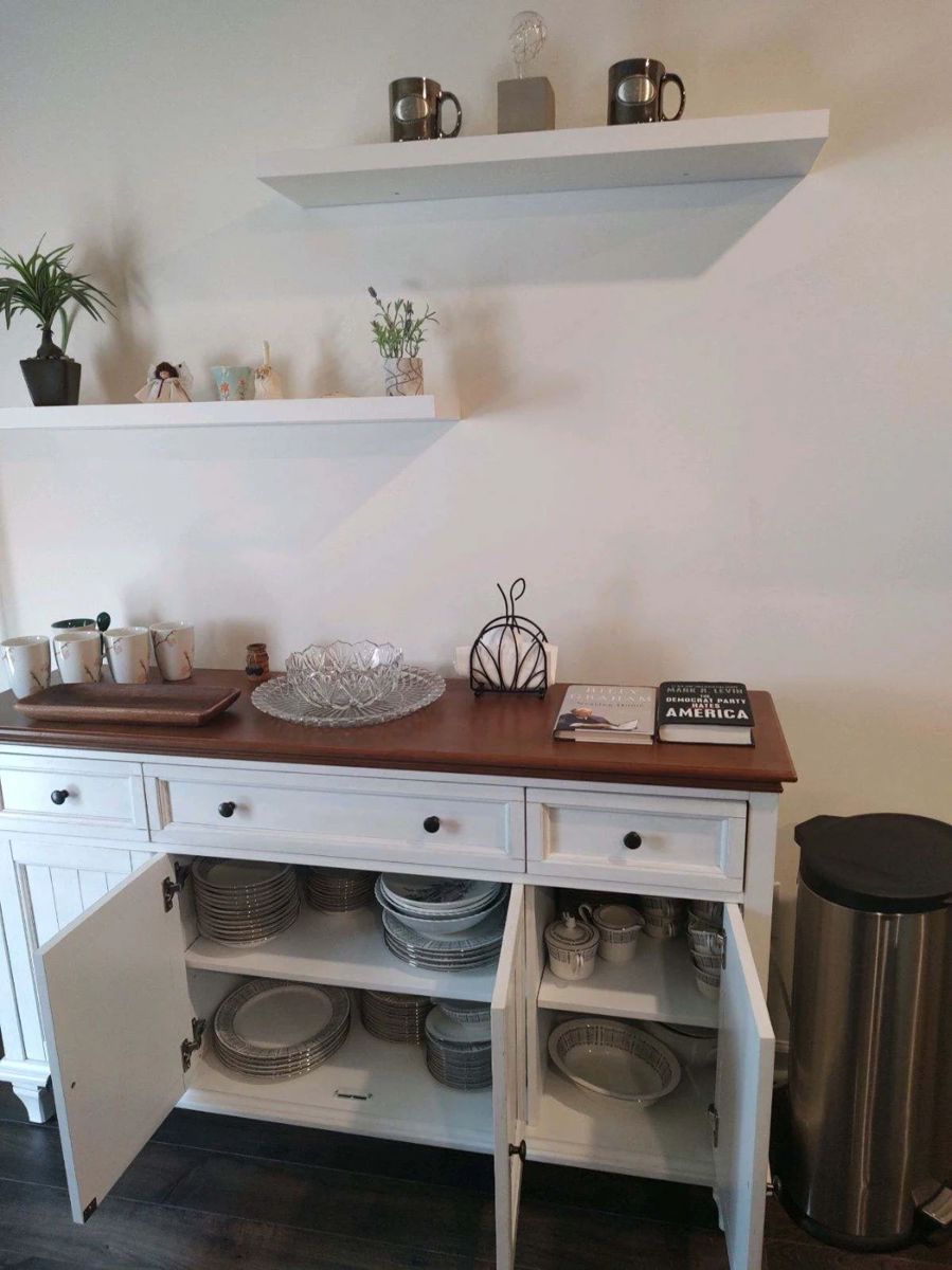 Estate/Tag Sale Inside Private Home in Hokes Bluff, AL starts on 10/10/2024