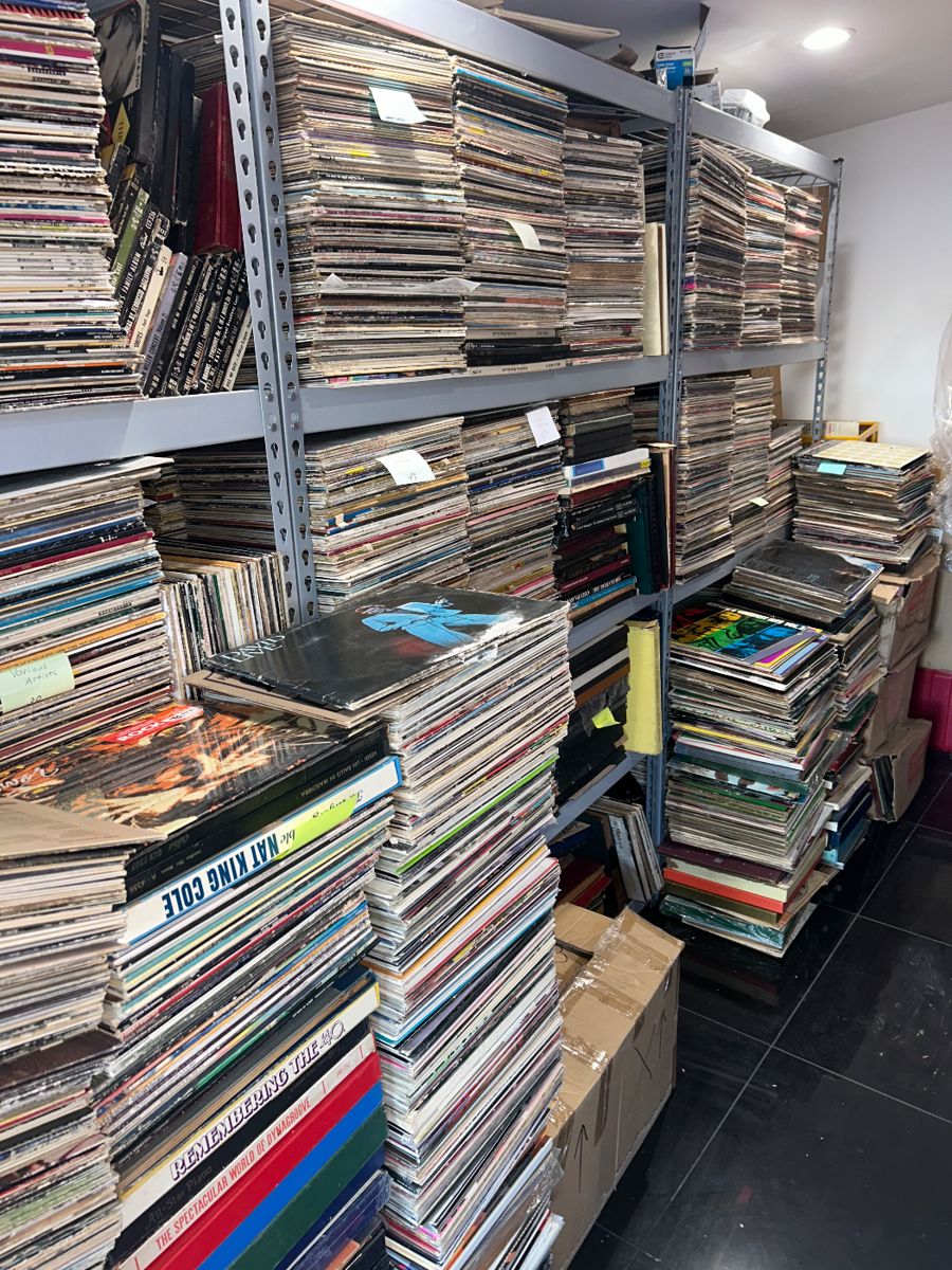 TALL ROB'S MAJOR VINYL RECORD COLLECTOR ONE... starts on 10/26/2024