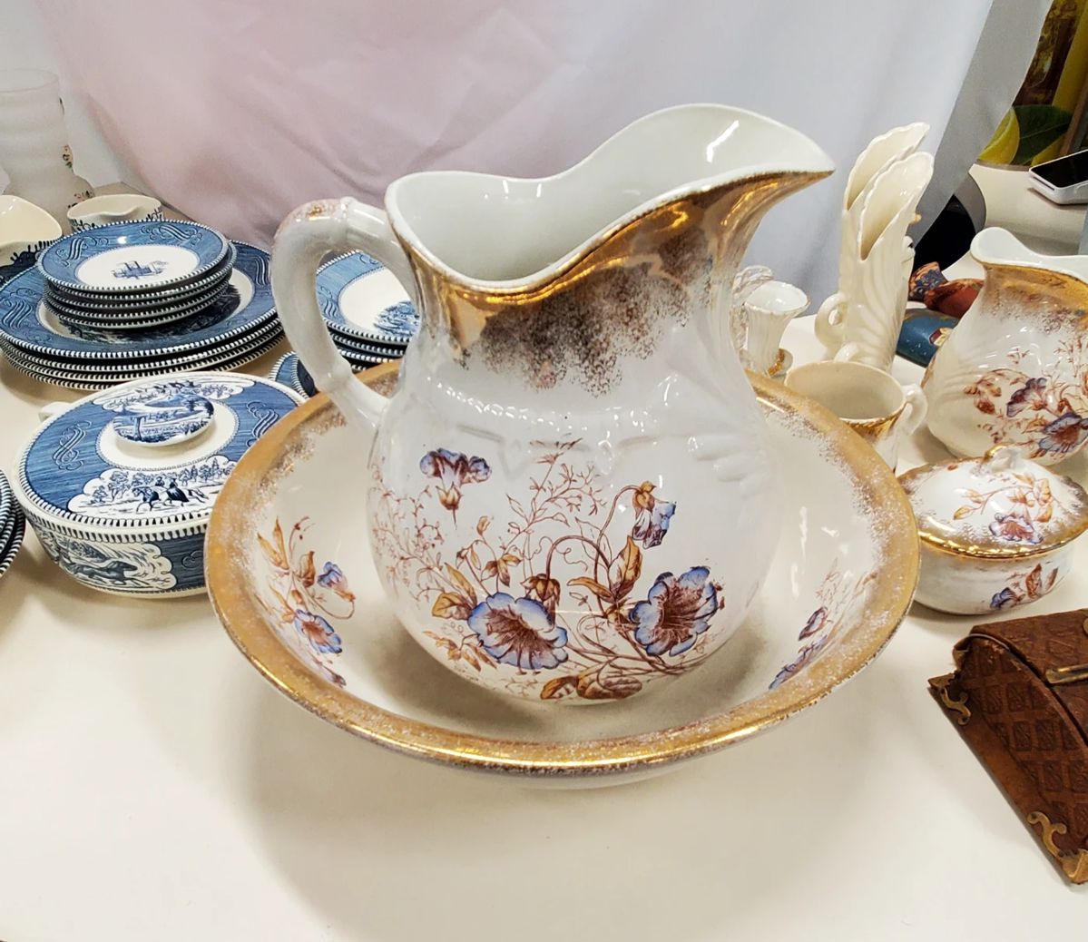 Lamberts Arts and Antiquities/Auctions starts on 10/24/2024