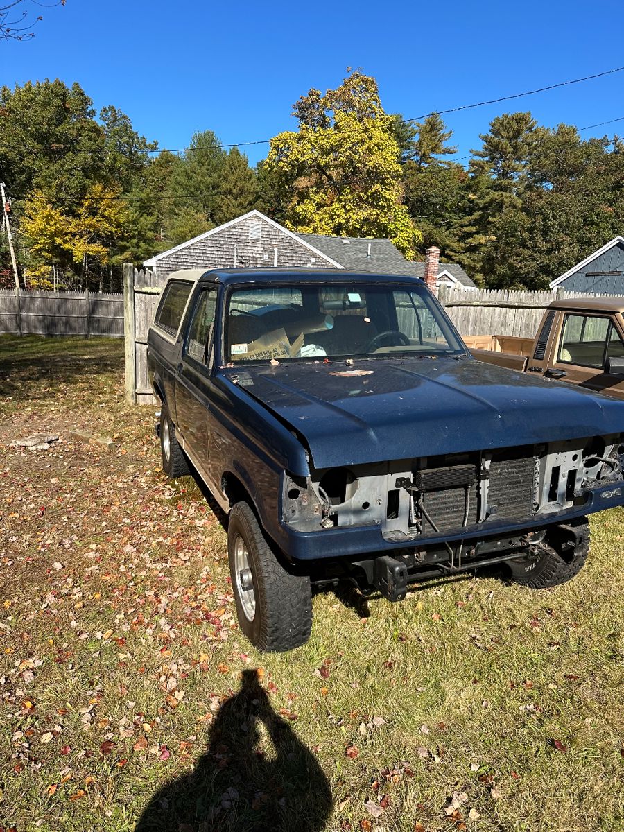 Huge tool and car sale in Duxbury this Saturday! starts on 10/26/2024