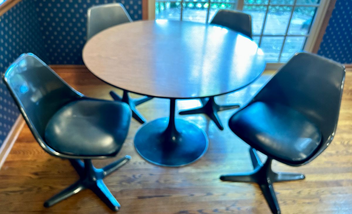 MCM Dining Set; Vntg Horseshoe Desk, Blue... starts on 11/23/2024