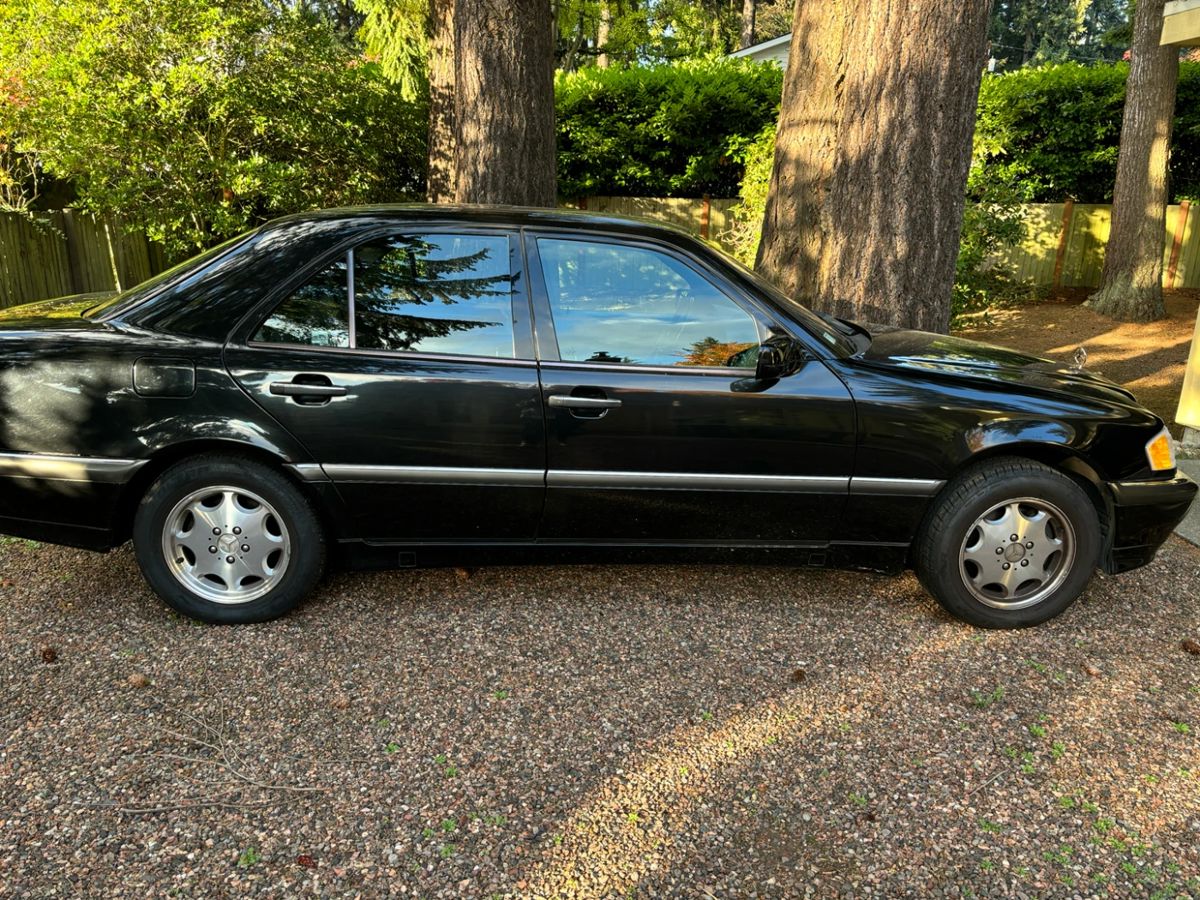 1998 Mercedes Benz C280 in Bellevue, WA starts on 10/24/2024