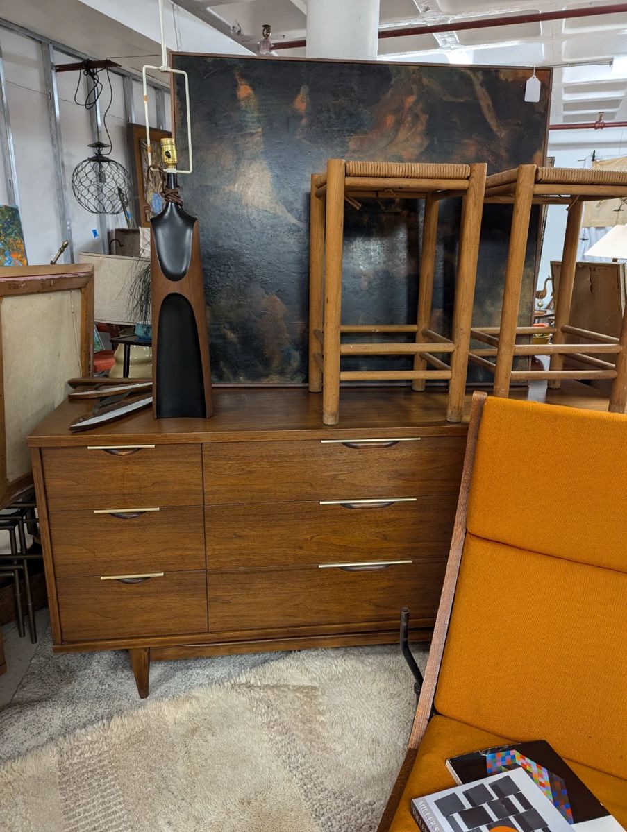 Warehouse /estate clearance in Acton, MA starts on 11/16/2024