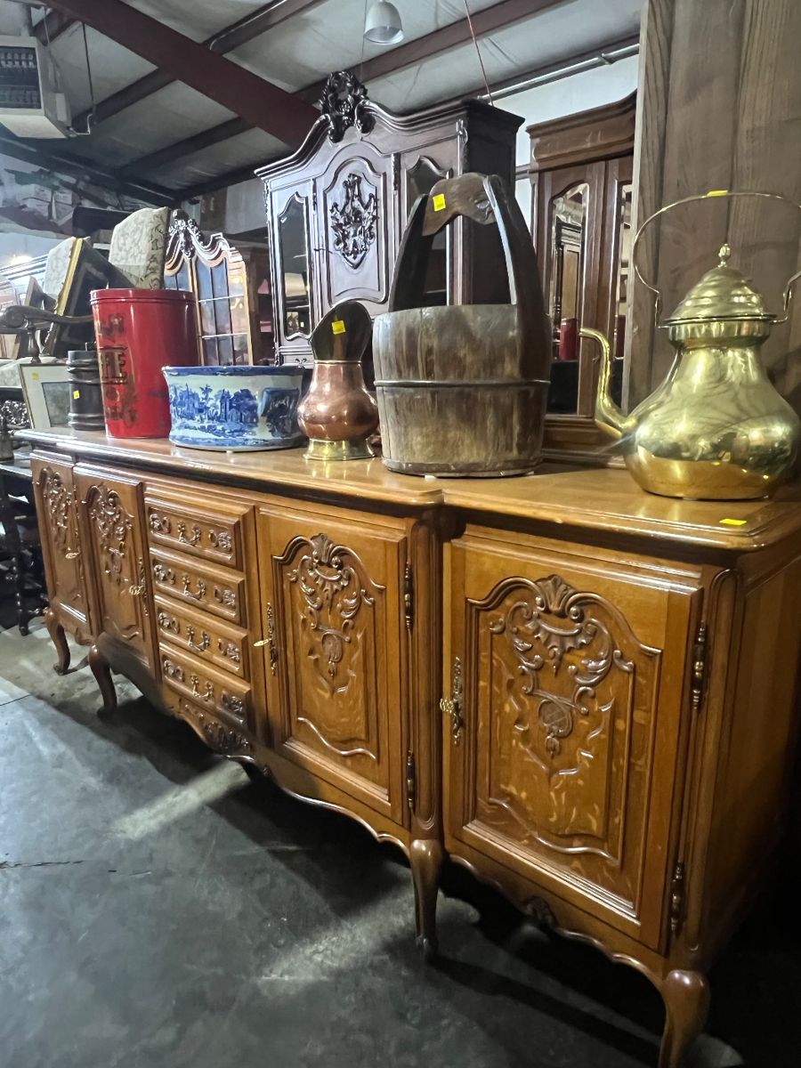 600+ Lot Online Antique Auction - English,... starts on 11/15/2024