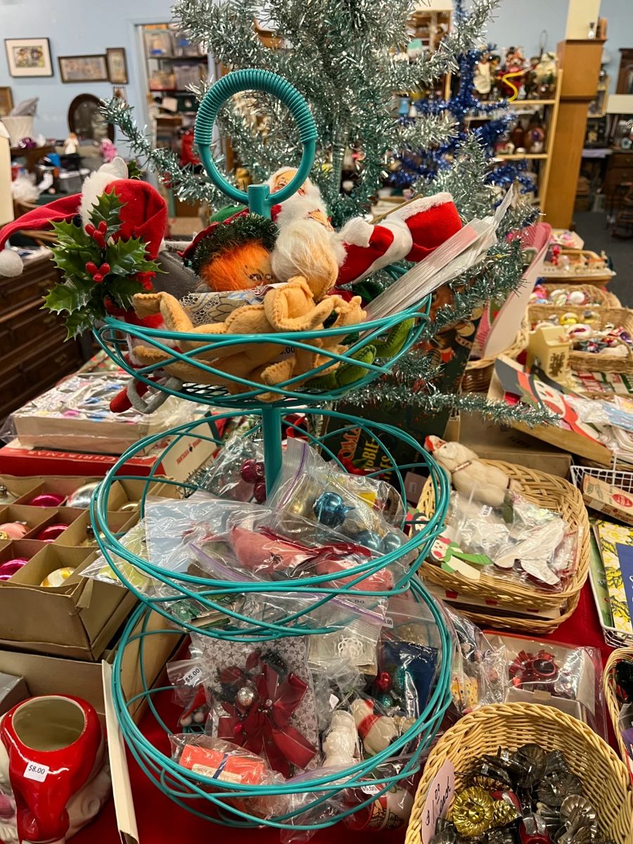 Estate Sale by Pam Store Sale in Springfield, OR starts on 11/22/2024