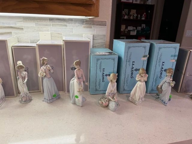 Christmas/Lladro/Silver Spoons/Tea Caddy... starts on 11/23/2024
