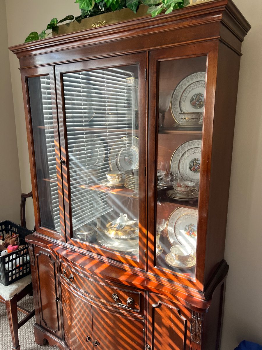 ALABAMA ESTATE SALES -HELENA ESTATE SALE starts on 1/18/2025
