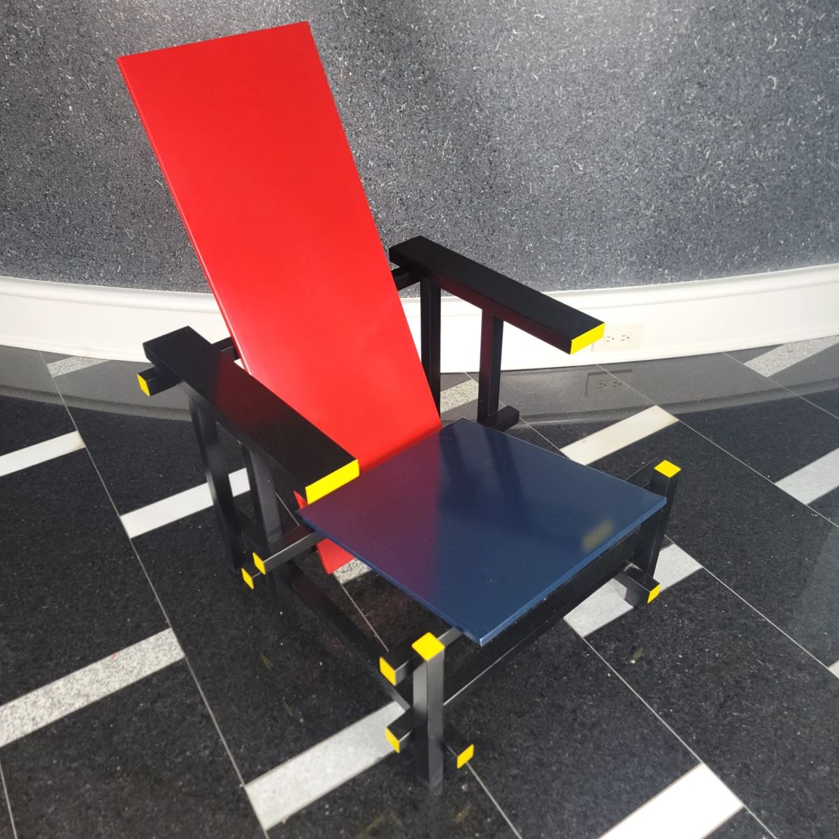 A Collection of Modern and Post Modern Design starts on 1/10/2025