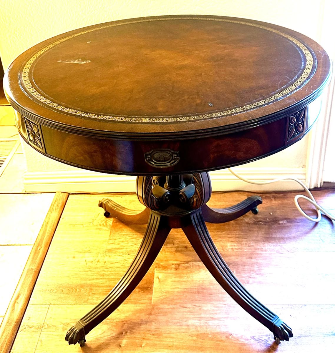 Monday Blowout @ University Ave Estate Sale... starts on 12/13/2024