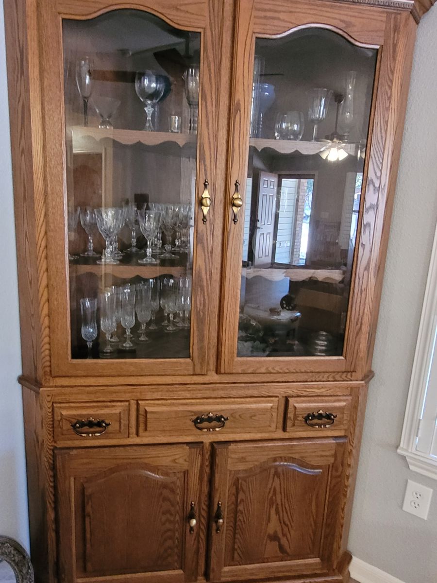 Blue Moon Estate Sales (John D. Ryan) starts on 12/14/2024