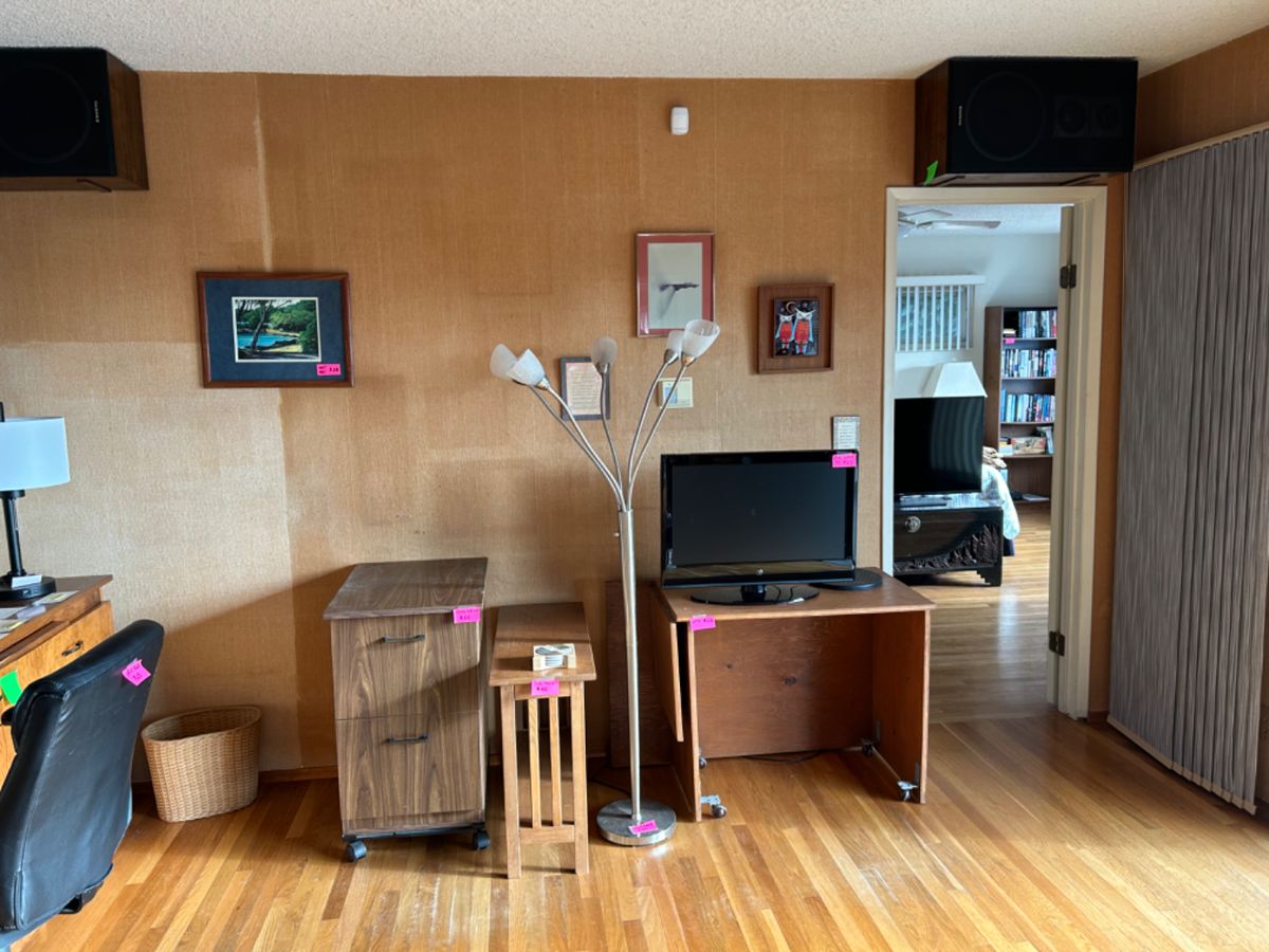 Multi-Family Estate Sale - EVERYTHING REDUCED... starts on 12/15/2024