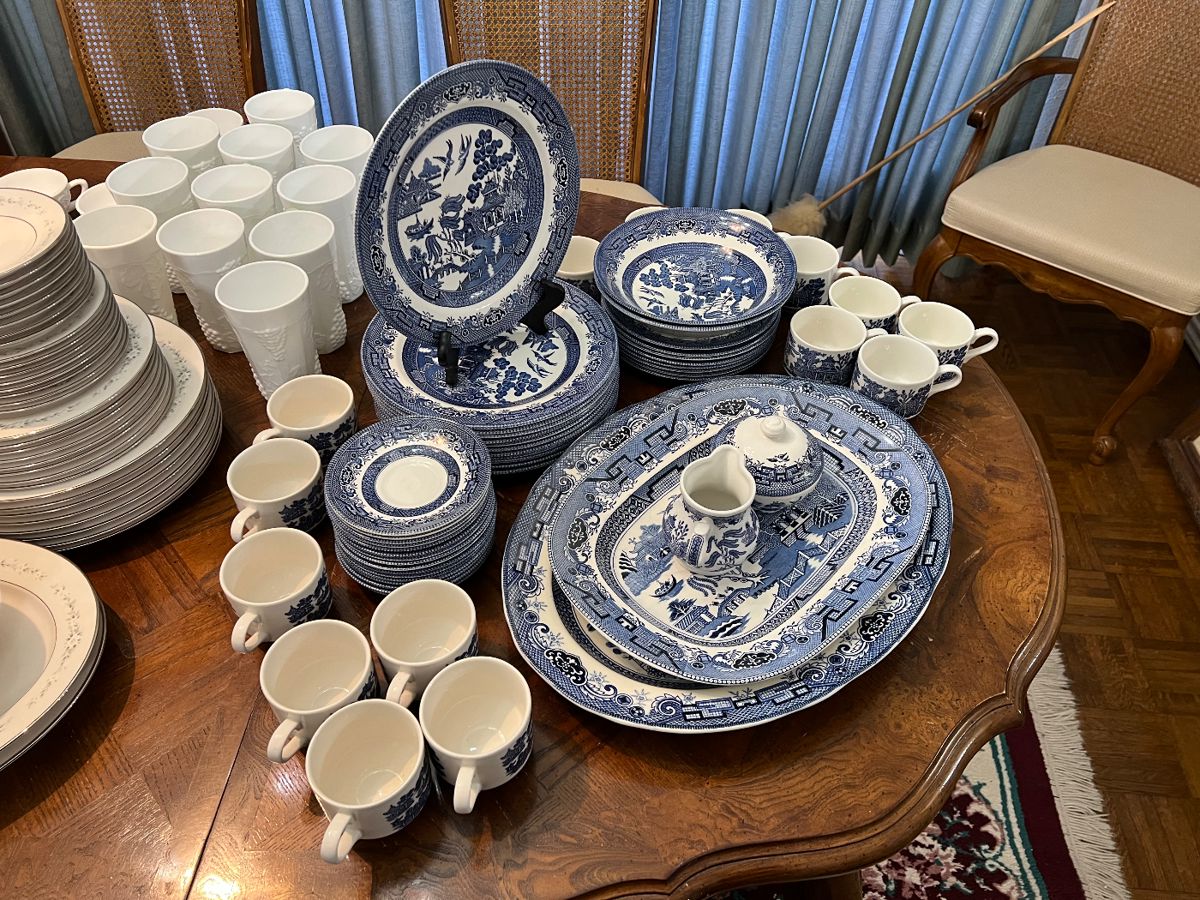 Estate Sale vintage dishes and houseware starts on 1/16/2025