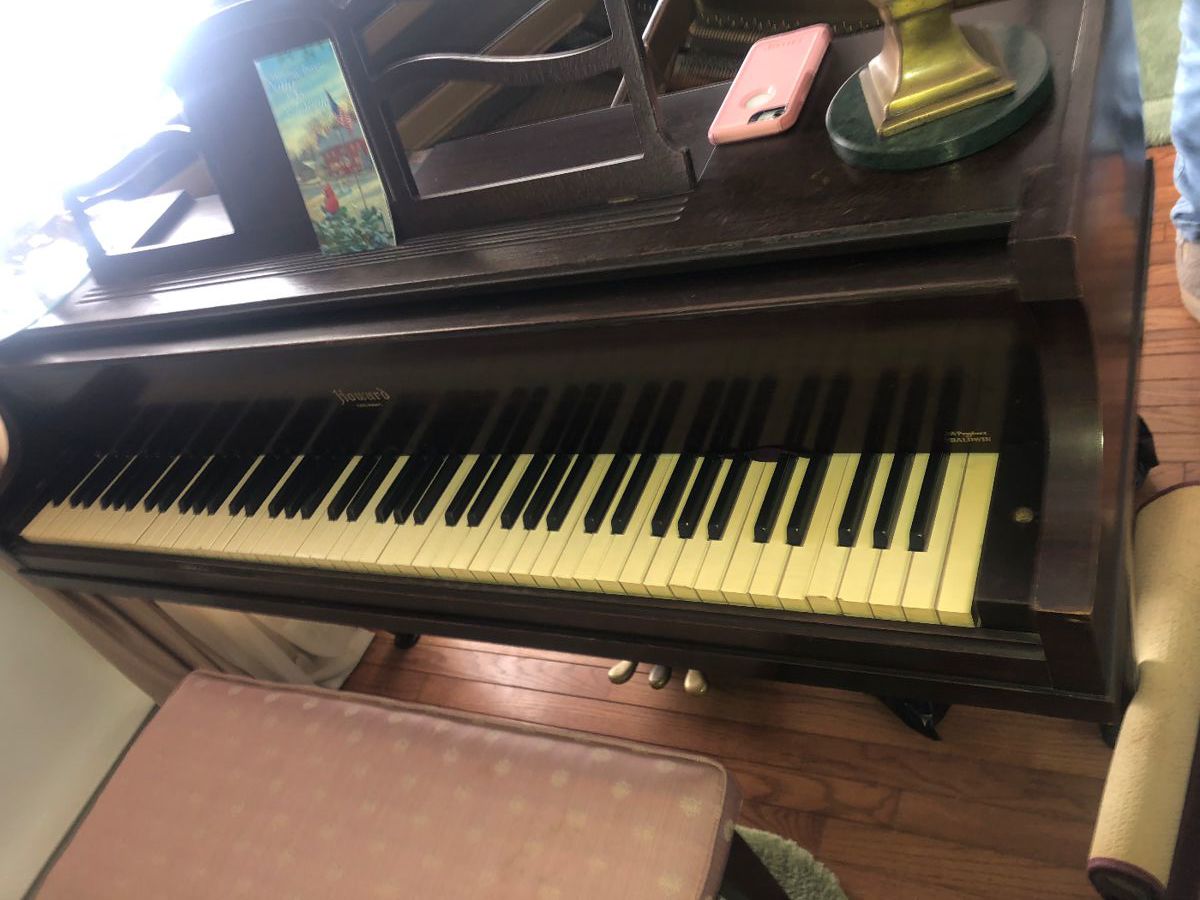 Van Buren Waterfront 4 Day Estate Sale 3500... starts on 1/30/2025