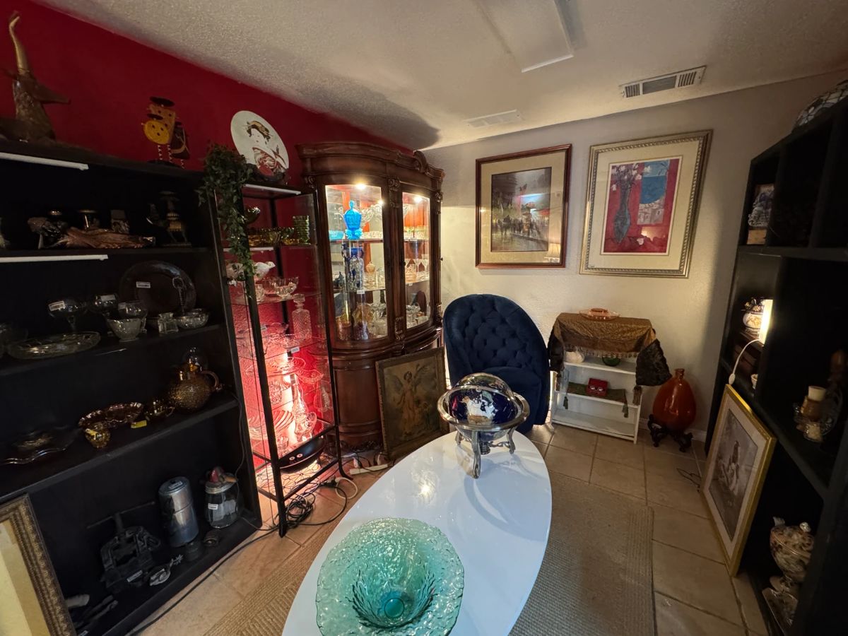 Rotating Rooms Showcase: Different Estates,... starts on 1/16/2025