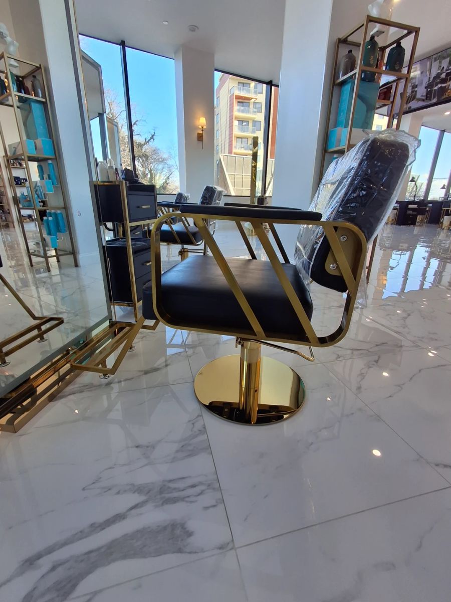 Beauty Salon and Spa Closing Liquidation Sale starts on 1/20/2025