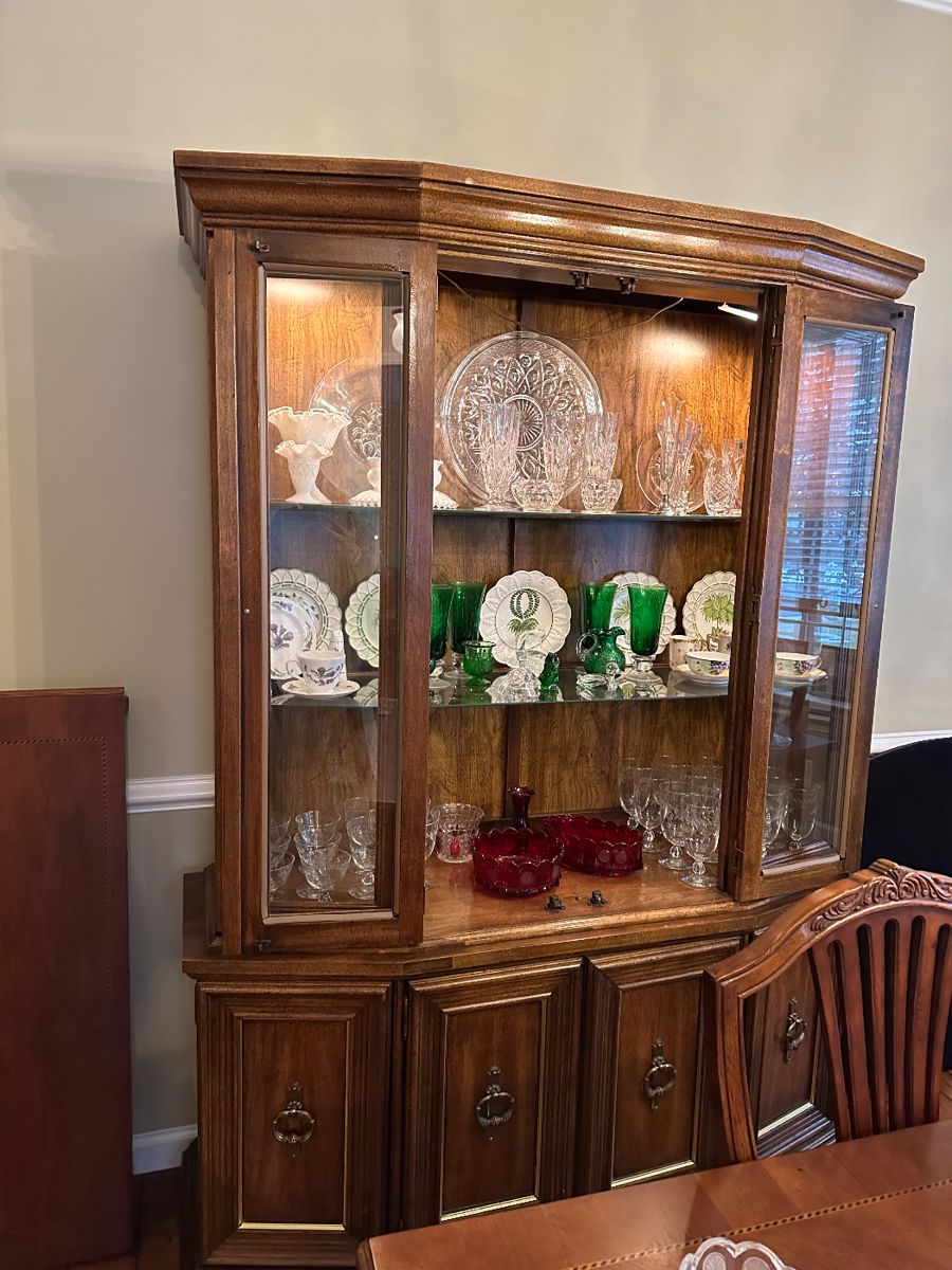 Triple Crown Loop Estate Sale in Gainesville, VA starts on 1/25/2025