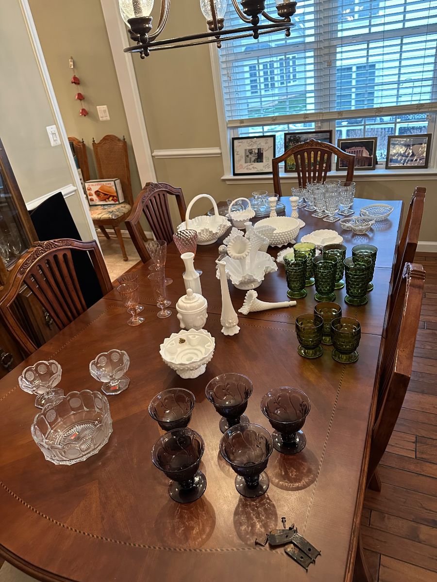 Triple Crown Loop Estate Sale in Gainesville, VA starts on 1/25/2025