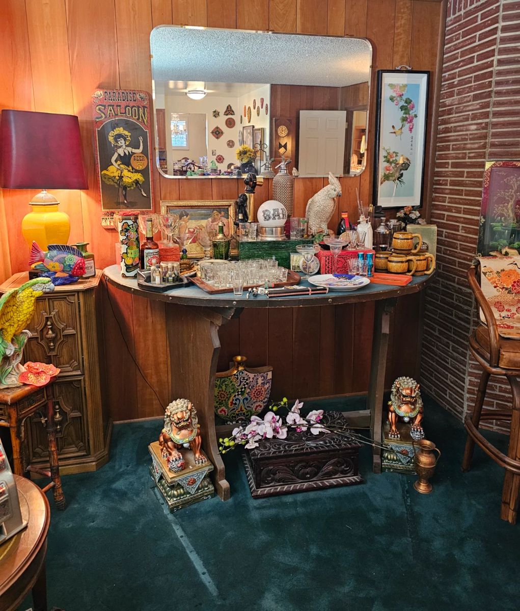 Vintage Palooza Estate Sale! Mid-century... starts on 1/30/2025