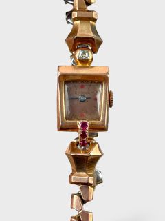 Ararity Auctions Weekly Weird Treasure Sale starts on 1/28/2025