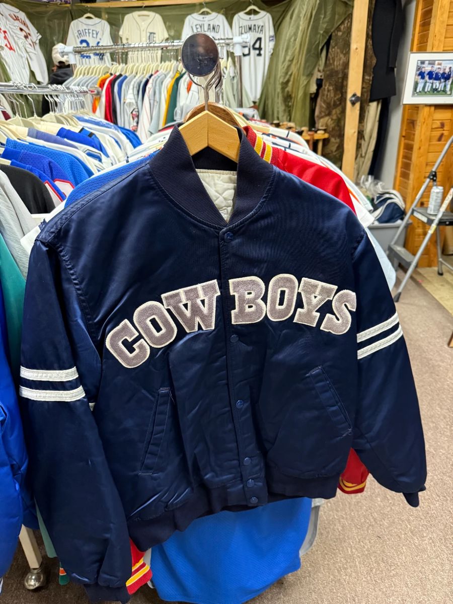 Sports Memorabilia Collectors Dream starts on 2/6/2025