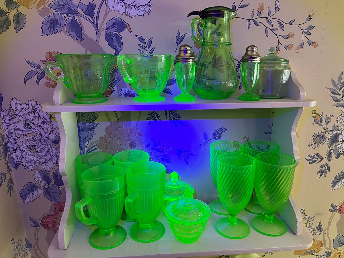 DISCOUNT SATURDAY!! Lovely VINTAGE Treasures... starts on 2/21/2025