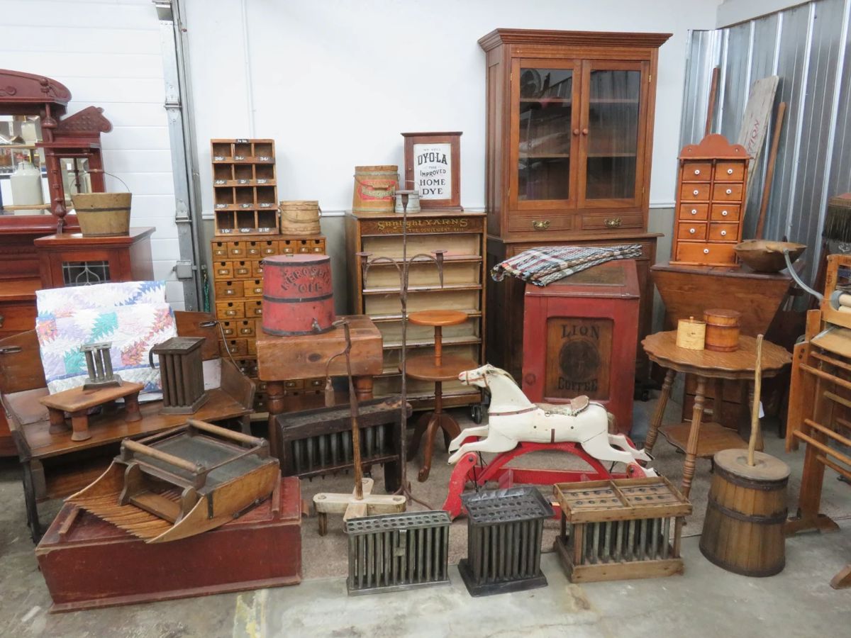 Online Auction Primitives, advertising, steins,... starts on 2/8/2025