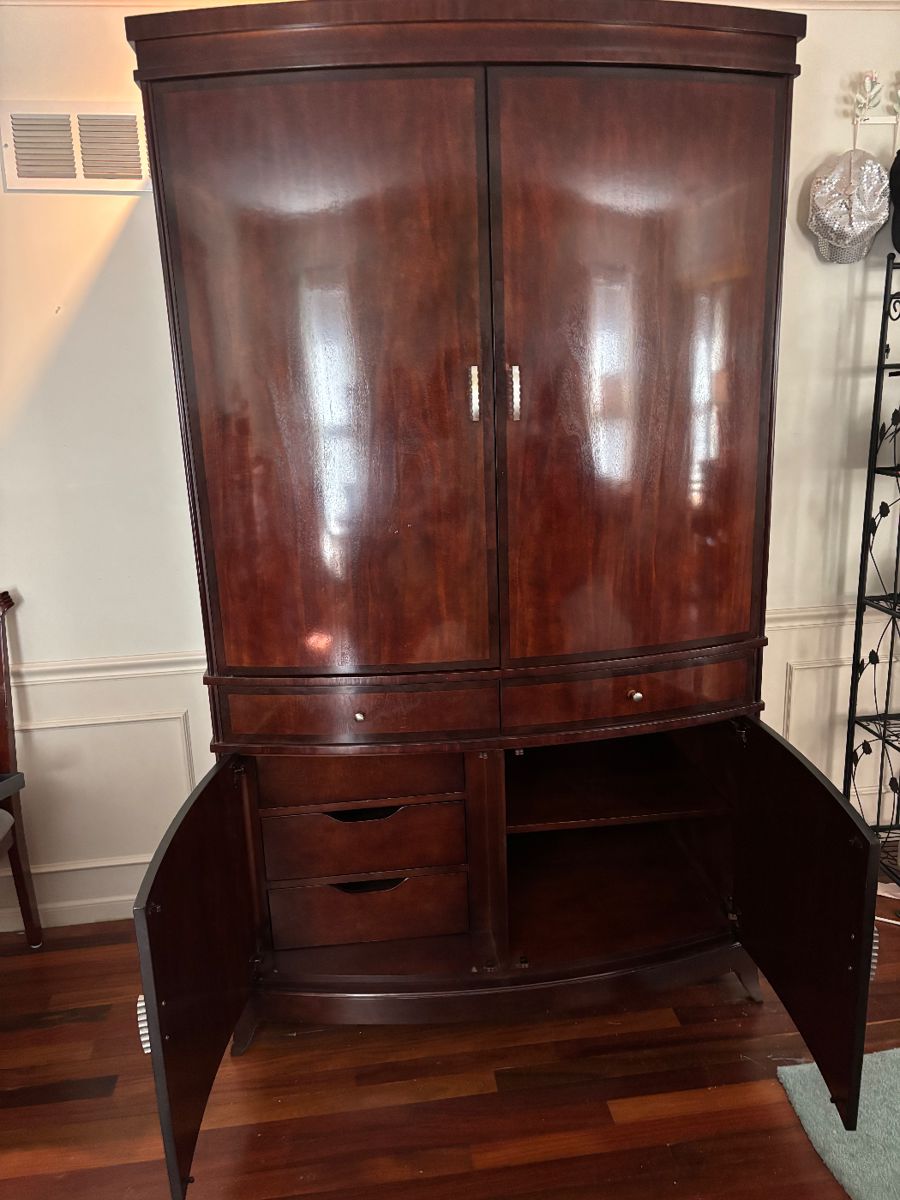 50% off Huge Estate Sale Weatherstone Area Part 1 starts on 3/20/2025