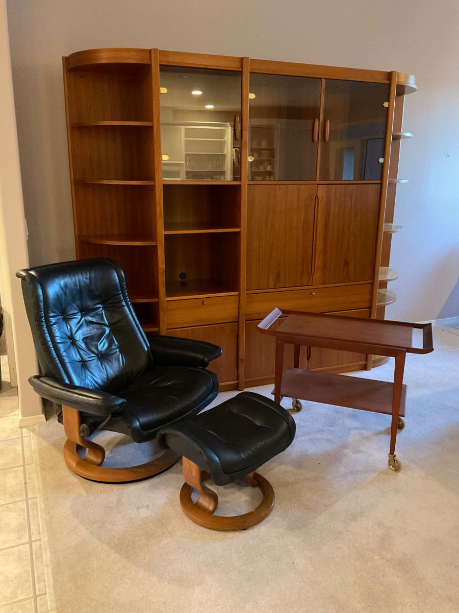 Happy valley estate sale in Clackamas, OR starts on 2/15/2025