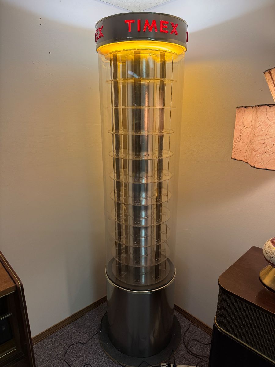 Classic Collectibles in Elgin, Estate Sale... starts on 3/7/2025