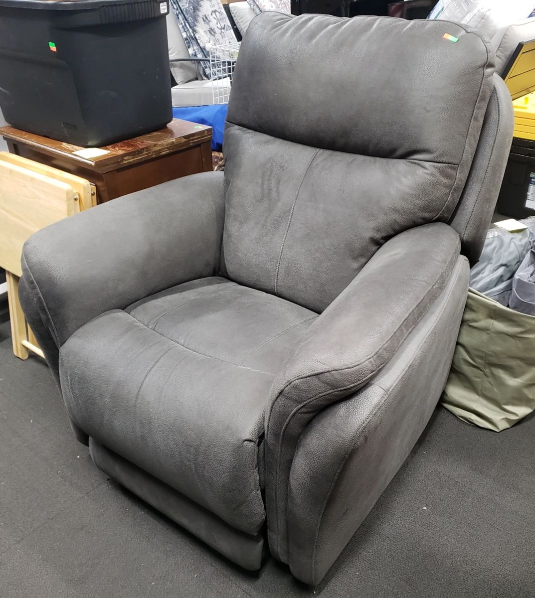 SAS Coins, Records, Cake Decorating Online Auction starts on 2/14/2025