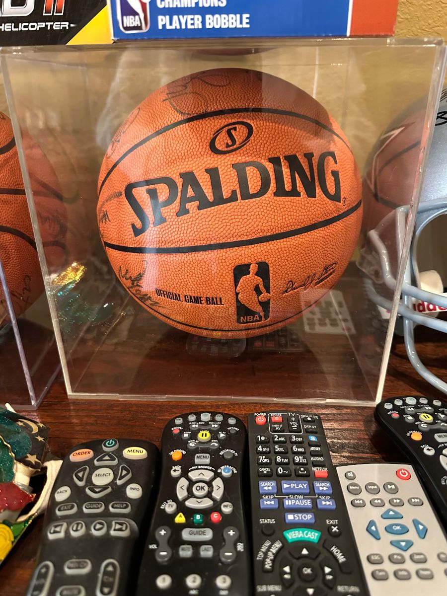 Memorabilia Estate Sale guard at door will... starts on 2/21/2025