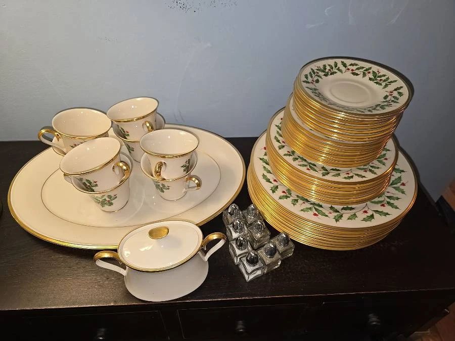 Lippincott Estate Auction in Saint Peters, MO starts on 2/18/2025