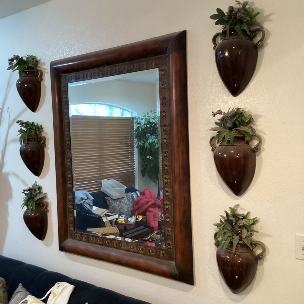 Arlington Estate Sale near 360S &Green Oaks starts on 2/20/2025