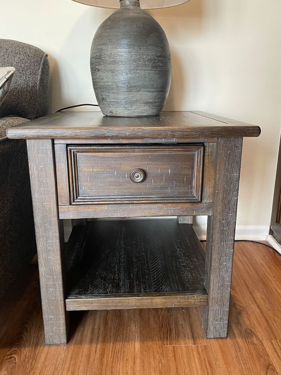 Estate sale in Raymore, MO starts on 3/15/2025