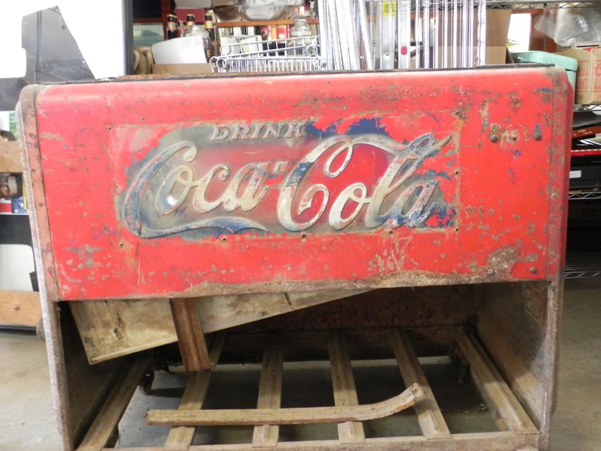 Life Long Coca Cola Collection Sell-Off No... starts on 2/25/2025