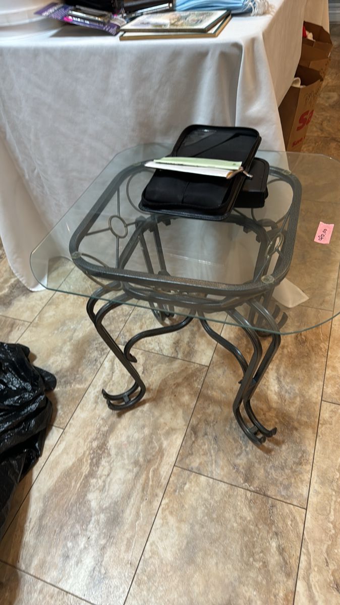 Clutter Queen Estate sales in Texarkana, TX starts on 2/27/2025